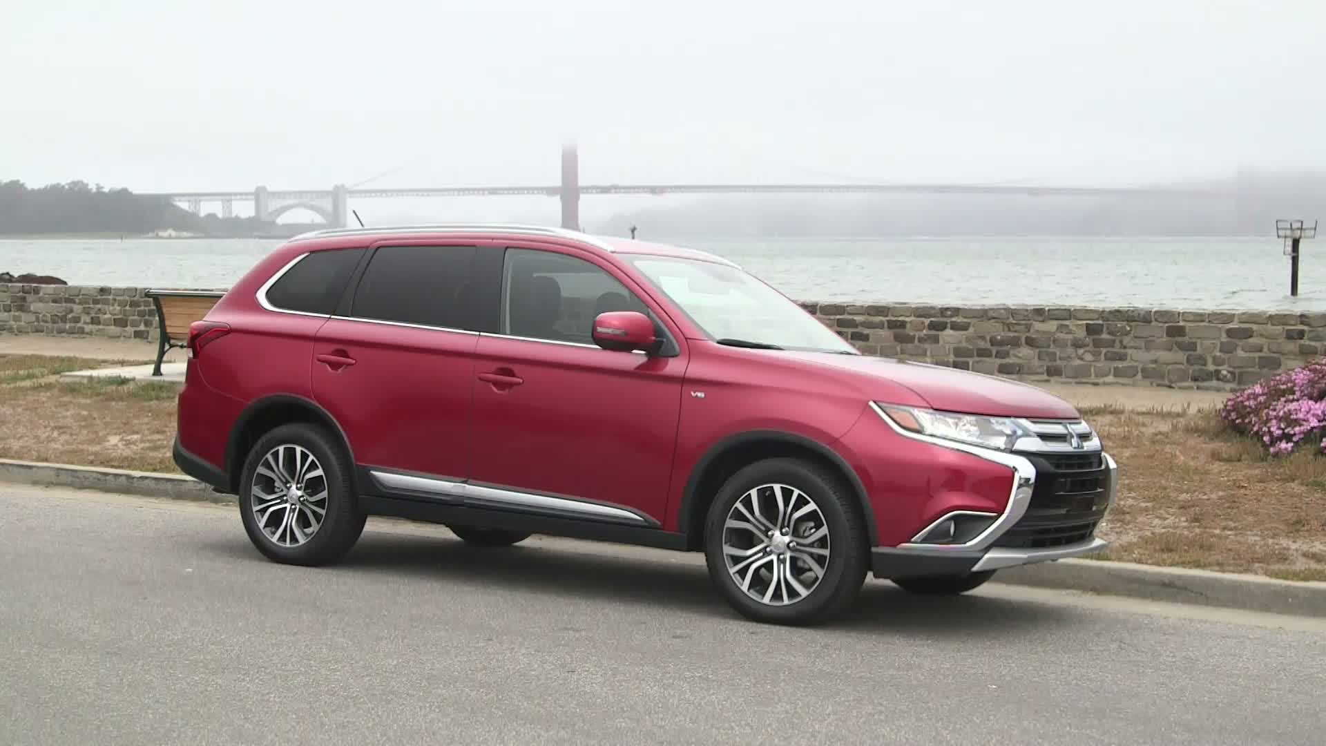 2016 Mitsubishi Outlander B-Roll